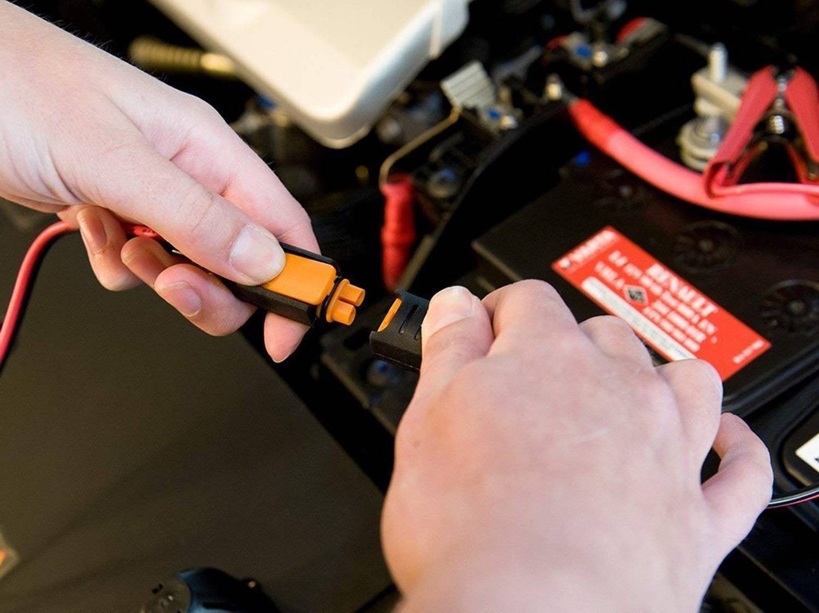 Ladegerat Autobatterie Anschliessen