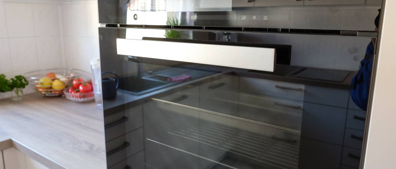 Elegantes Backofen Mit Dampfgarer Im Test Ebenbild