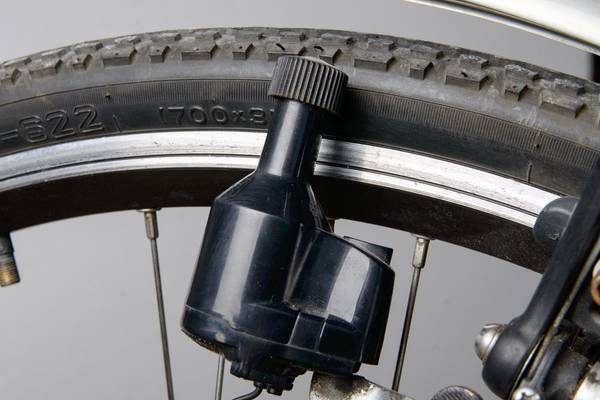 Fahrraddynamo im Test & Vergleich: 2 klare Sieger! - heimwerker.de