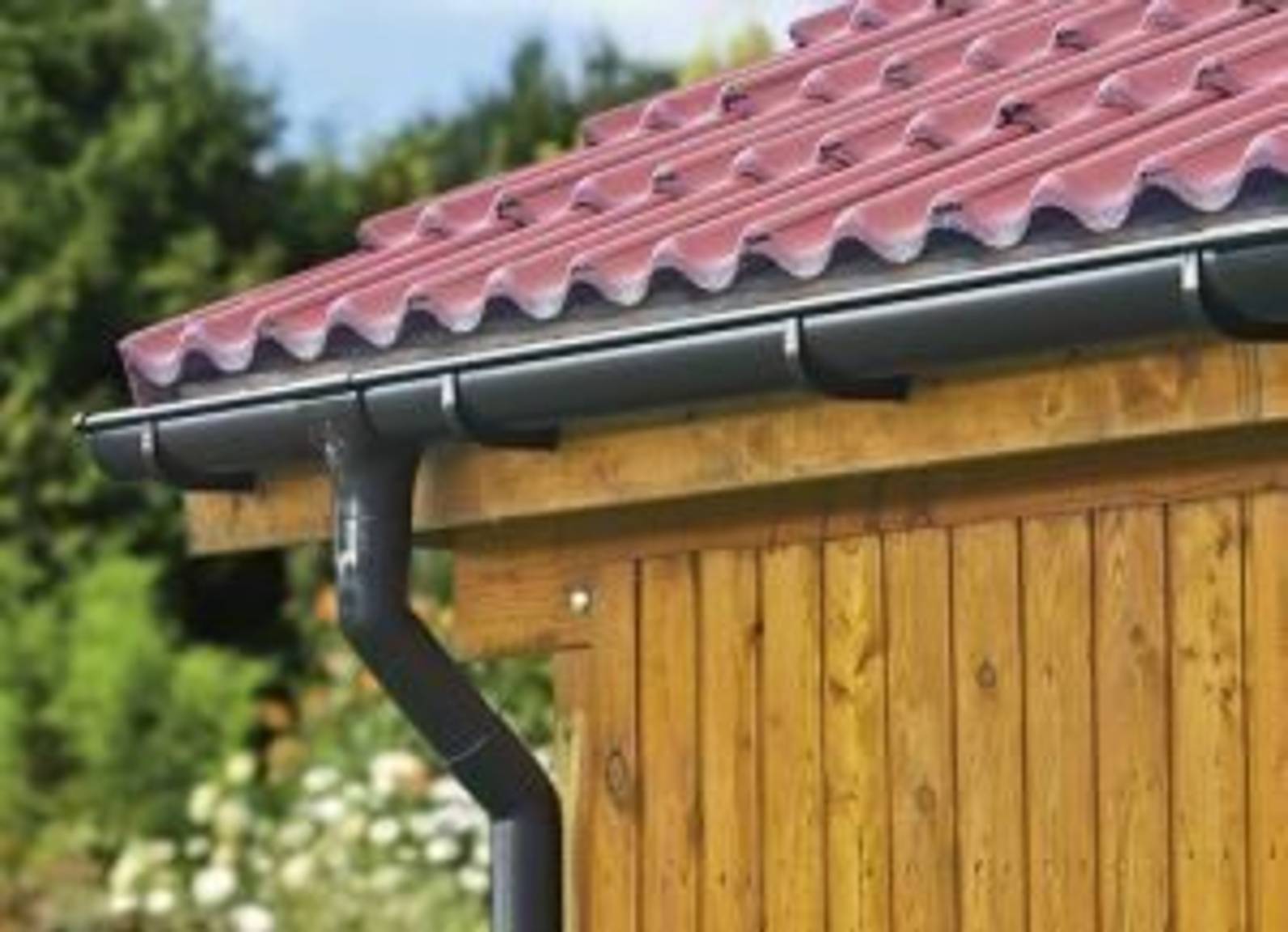 Regenrinne montieren: Montageanleitung in 5 einfachen Schritten für DIY ...