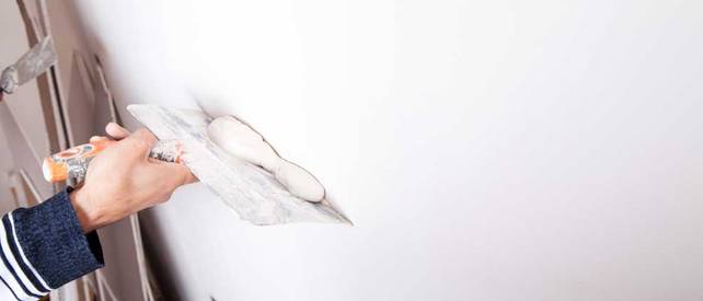 Arbeiten mit Feinputz: In 5 Schritten zur edlen Wandoberfläche