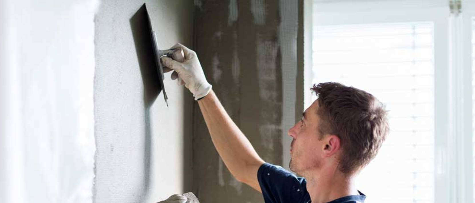 Arbeiten mit Feinputz: In 5 Schritten zur edlen Wandoberfläche