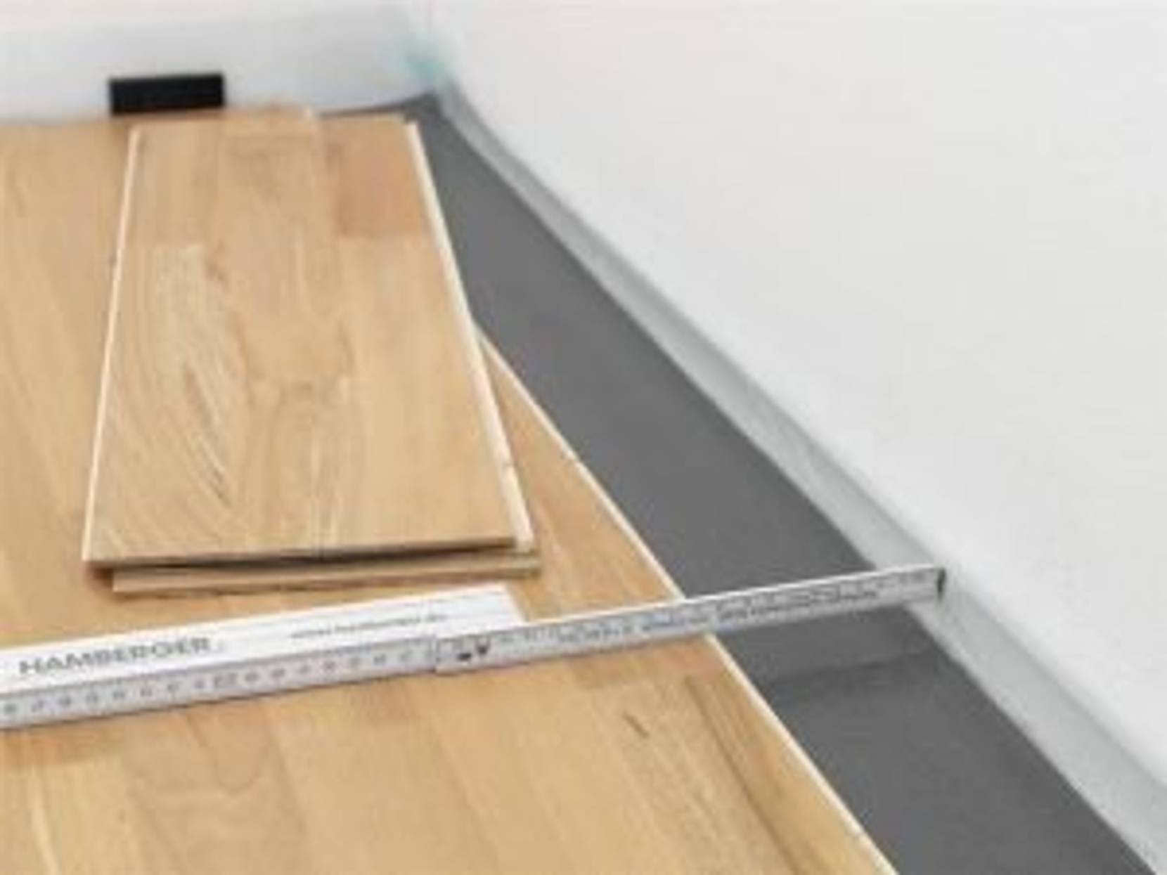 Fertigparkett verlegen - Anleitung in 4 Schritten - heimwerker.de