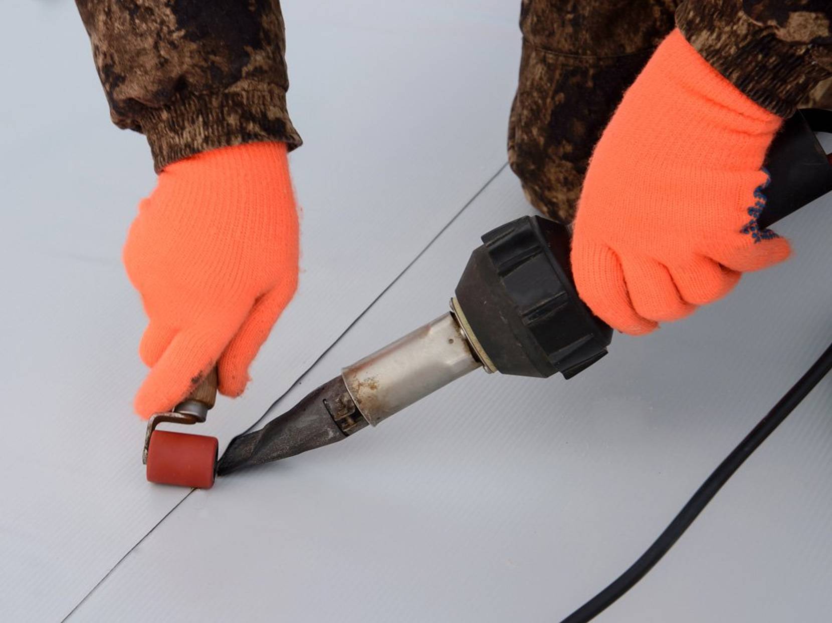 Flachdachsanierung: 4 Möglichkeiten, um das Flachdach fachgerecht zu ...