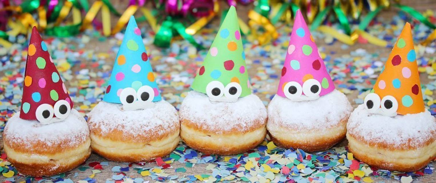 Faschingsdeko basteln: 9 Ideen für Karnevalsfeier und Faschingsumzug ...